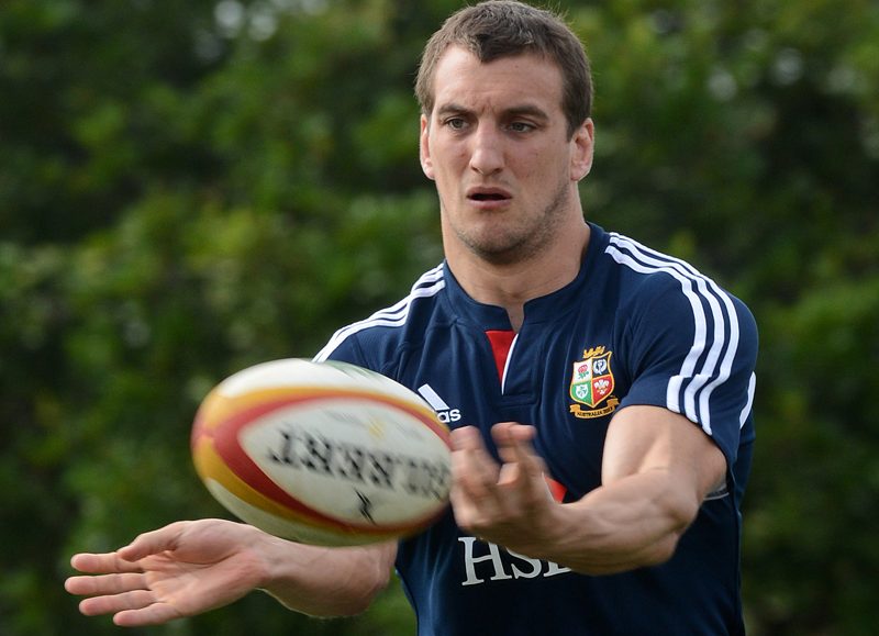 Warburton leads, Te'o in for Lions rugby | Sports News Australia