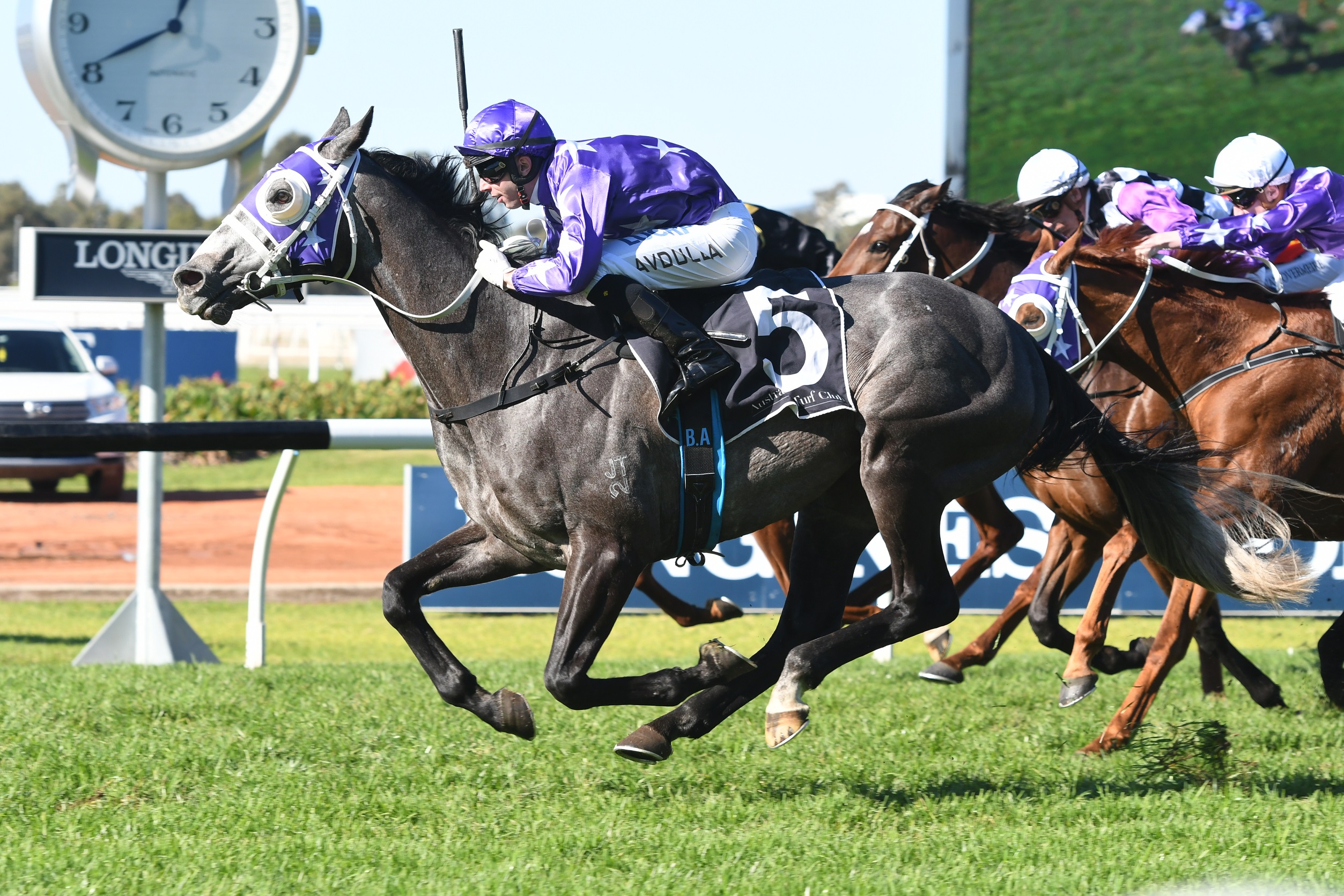 Rosehill Races - Race enthusiasts packed out Rosehill Events in Sydney ...